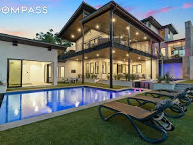 House with Pool