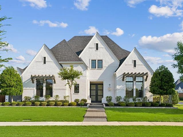 House with pool