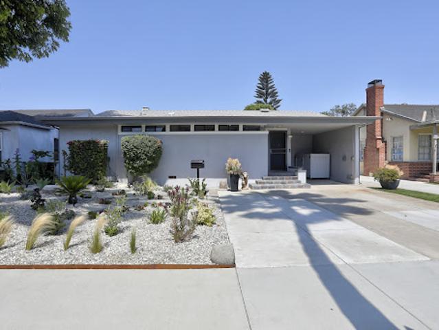 House with pool