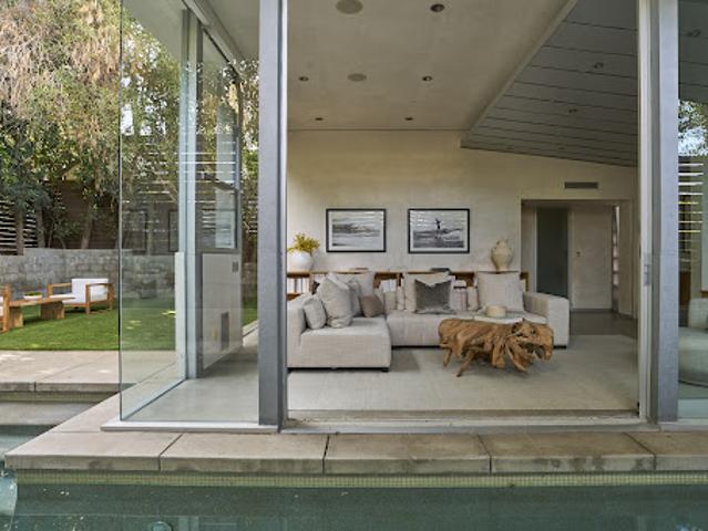 House with pool