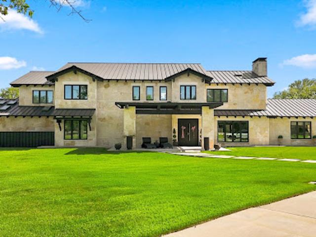 House with pool