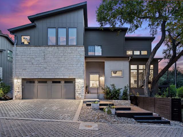 House with pool
