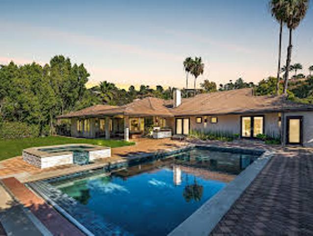 House with Pool