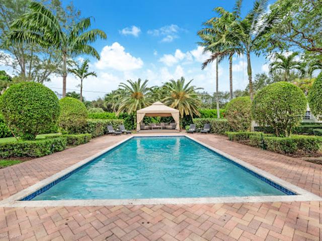 House with pool