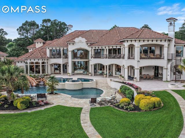 House with pool