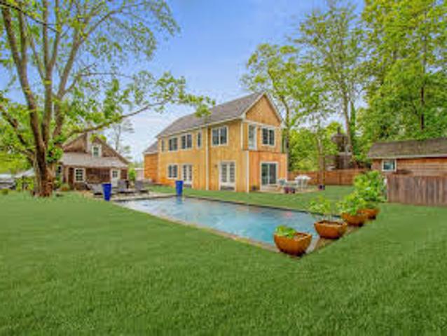 House with Pool