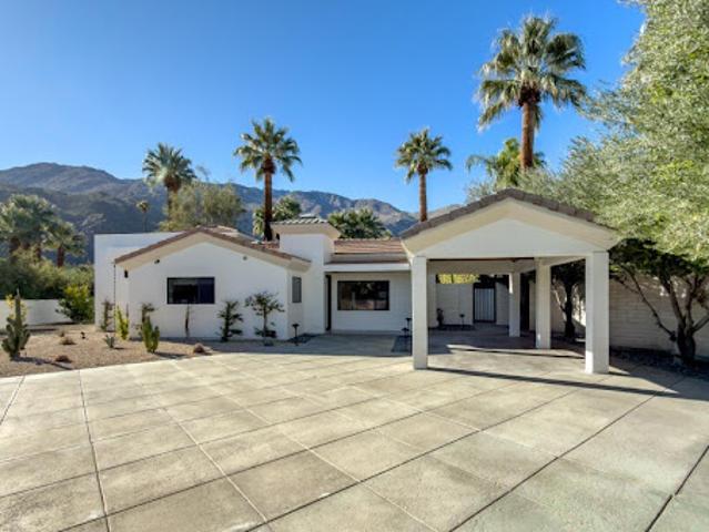 House with pool