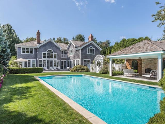 House with pool