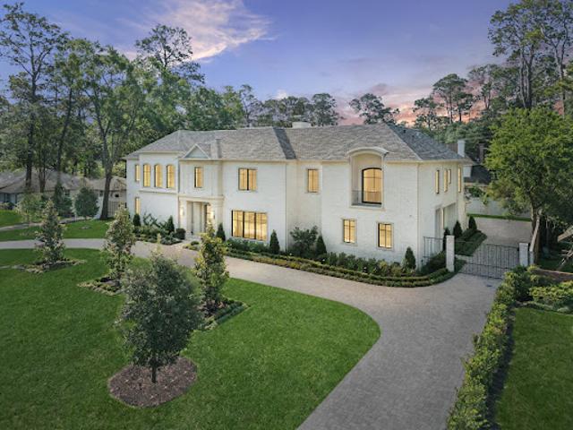 House with pool