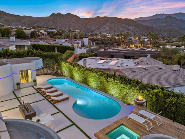 House with pool