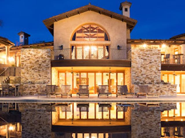 House with pool