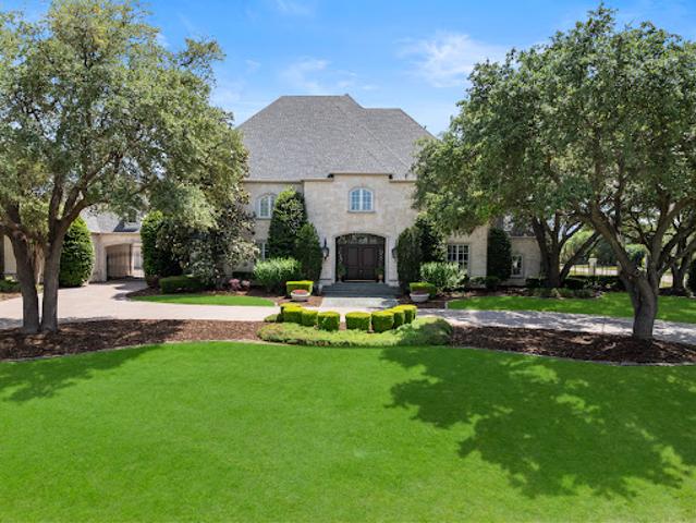 House with pool