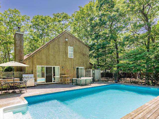 House with pool
