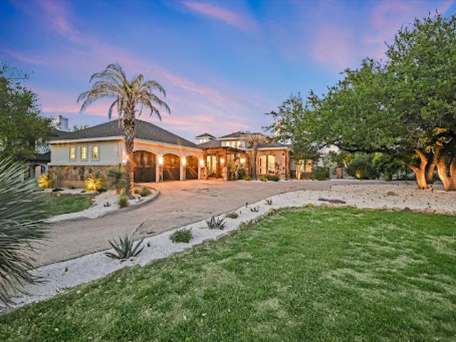 House with pool