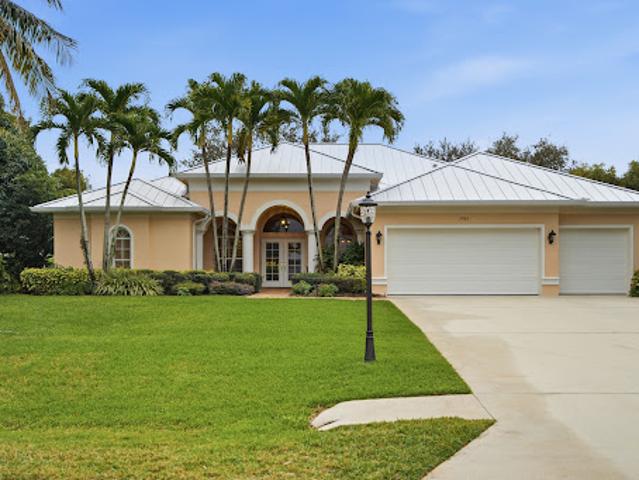 House with pool