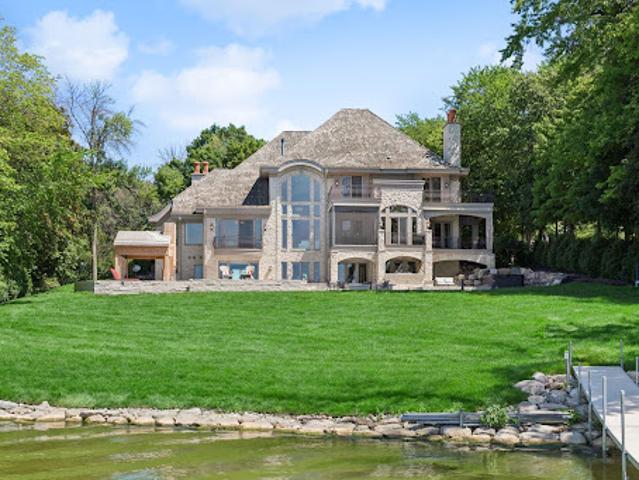 House with pool