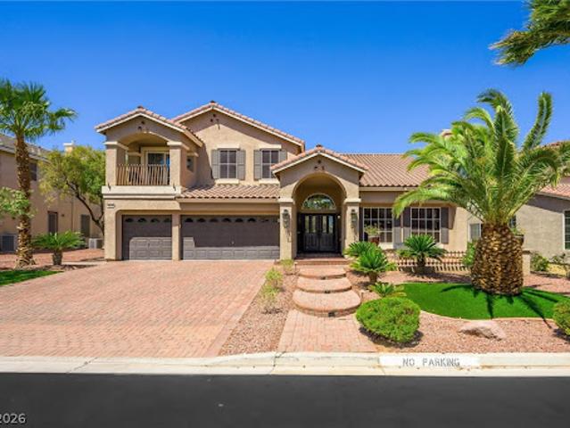 House with pool