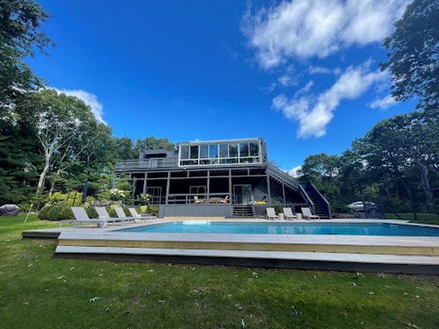 House with pool