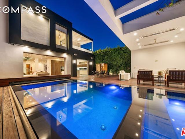 House with pool