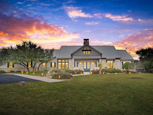 House with pool