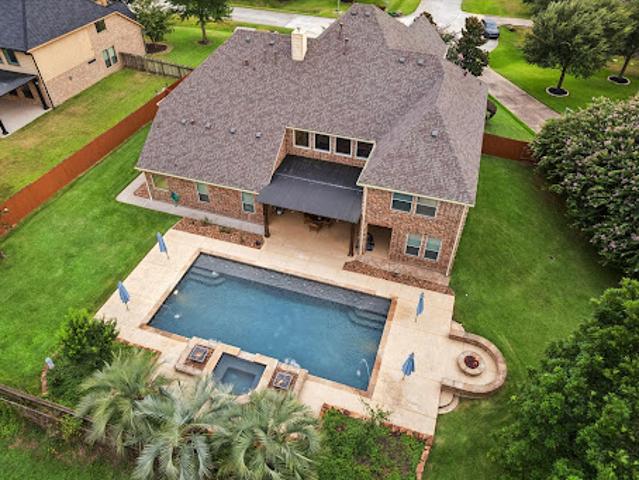House with pool