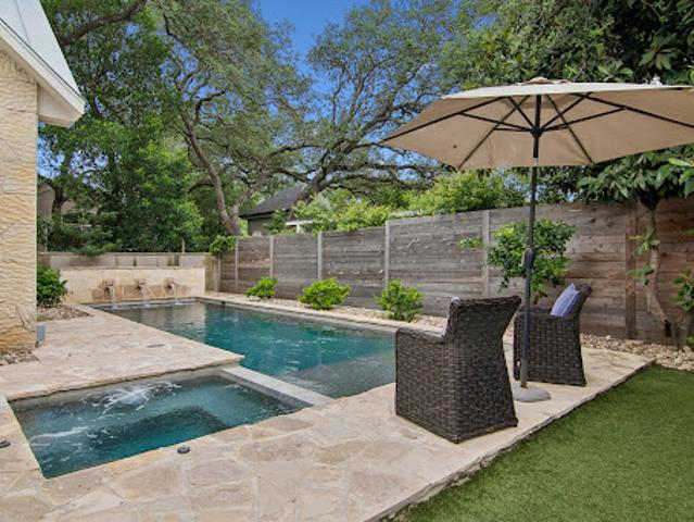 House with pool