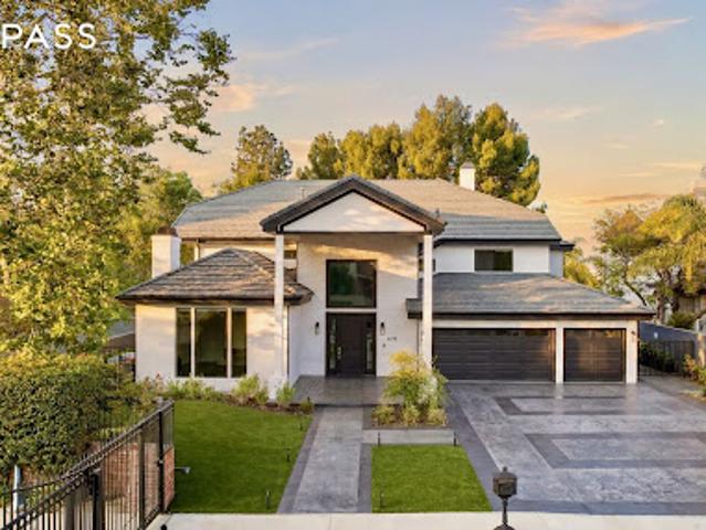 House with pool