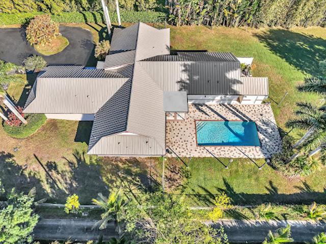 House with pool