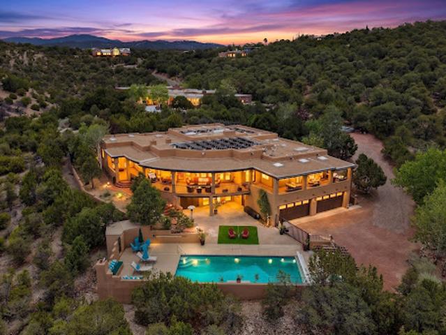 House with pool