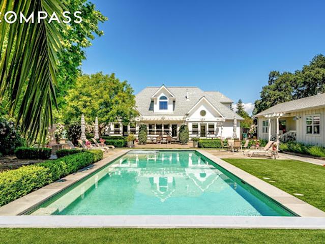 House with pool