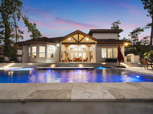 House with pool