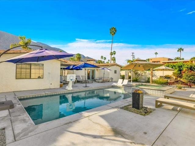House with pool