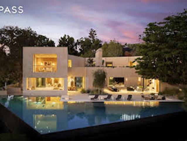 House with Pool