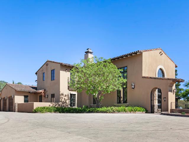 House with pool