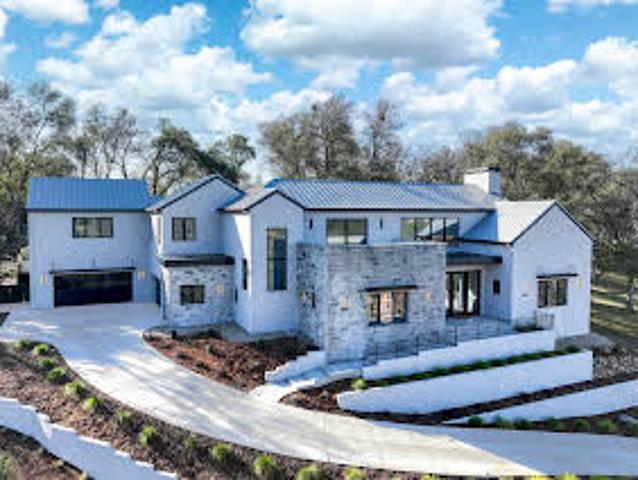House with Pool