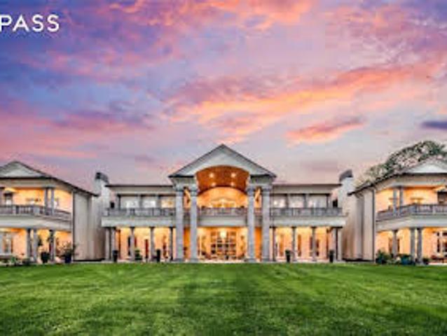 House with Pool