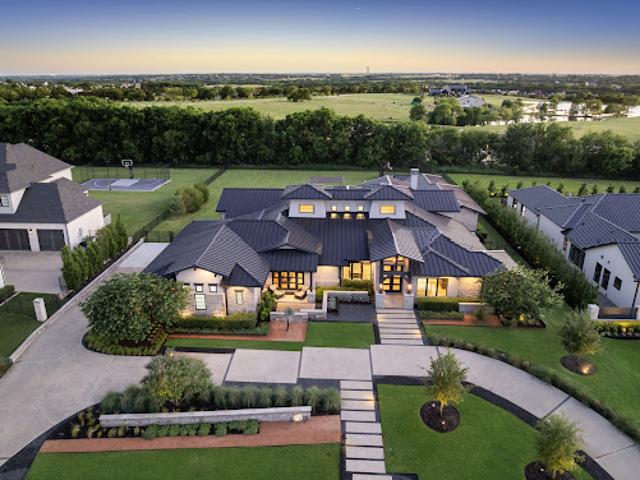 House with pool