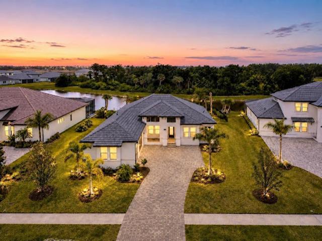 House with pool