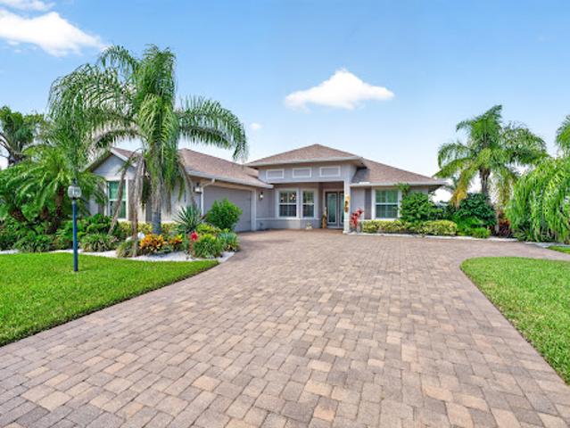 House with pool