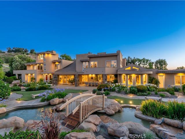 House with pool