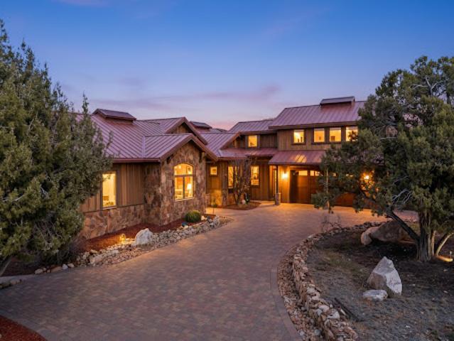 House with pool