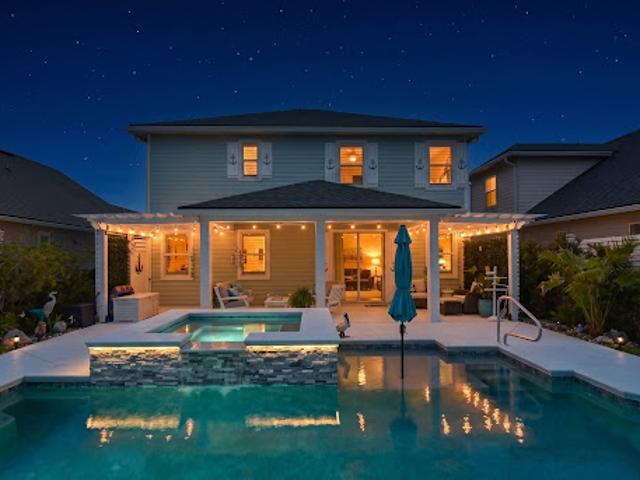 House with pool