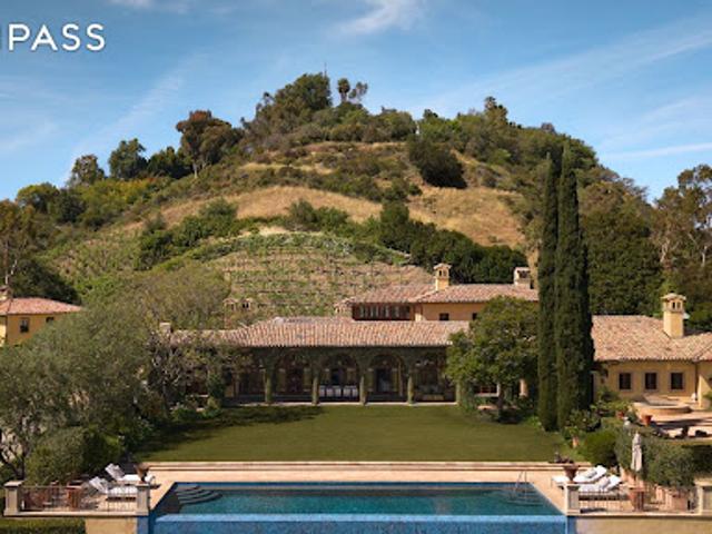 House with pool