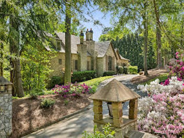 House with Pool