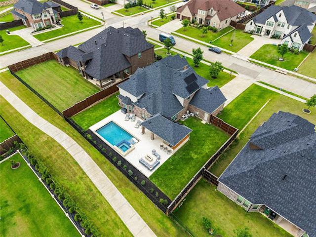 House with pool