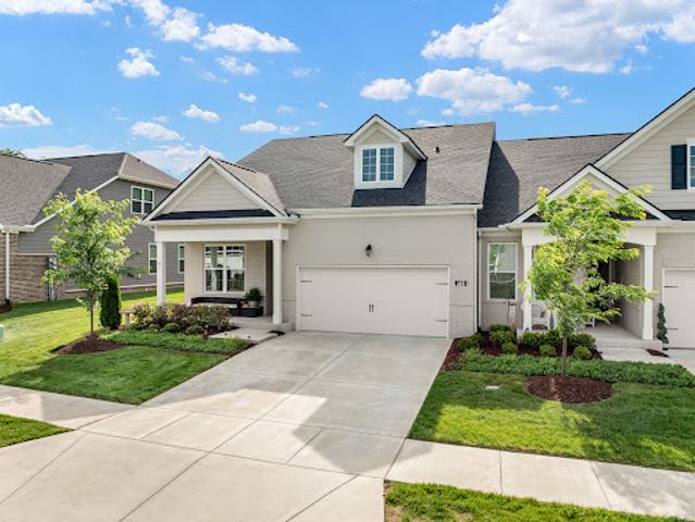 House with pool