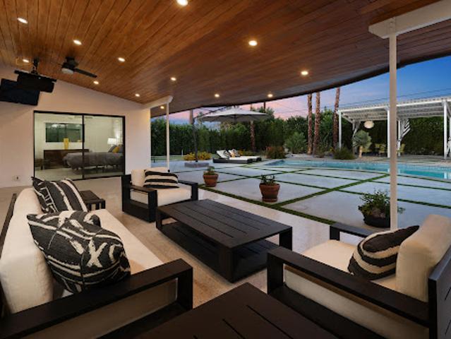 House with pool