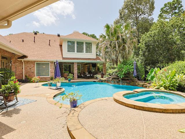 House with pool