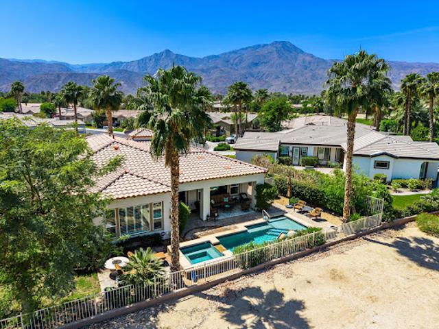 House with pool