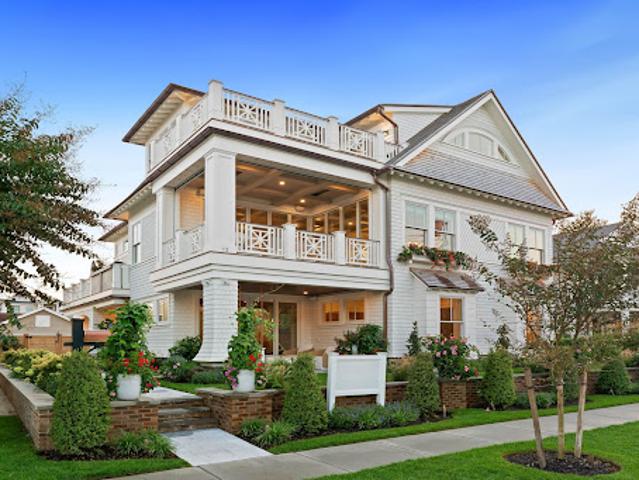 House with pool